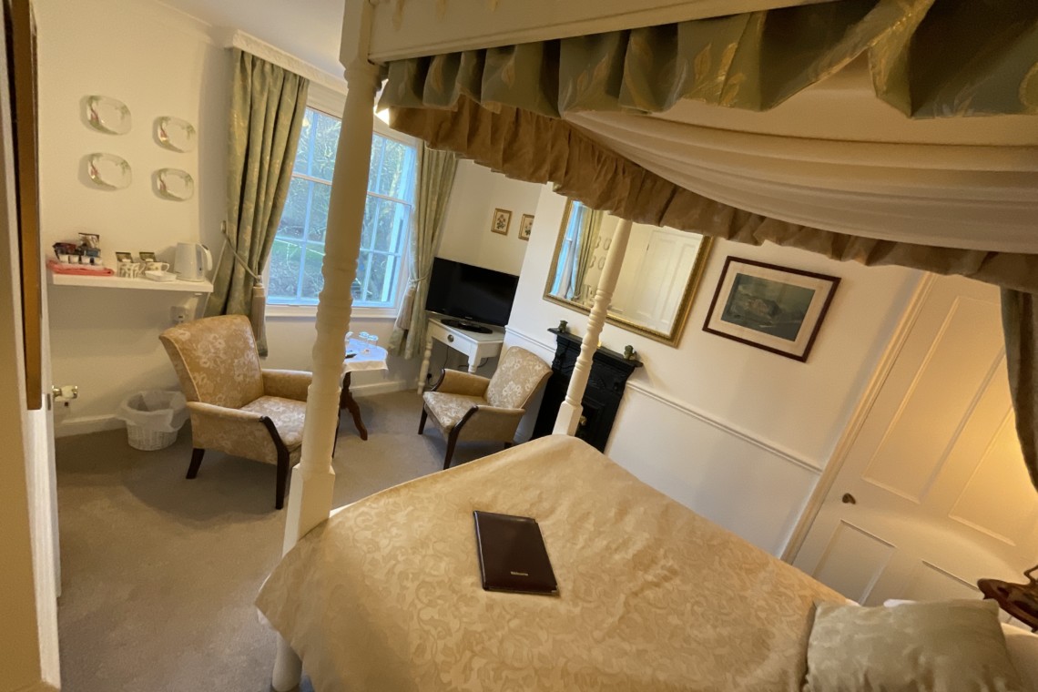 Accommodation - Tall Storeys